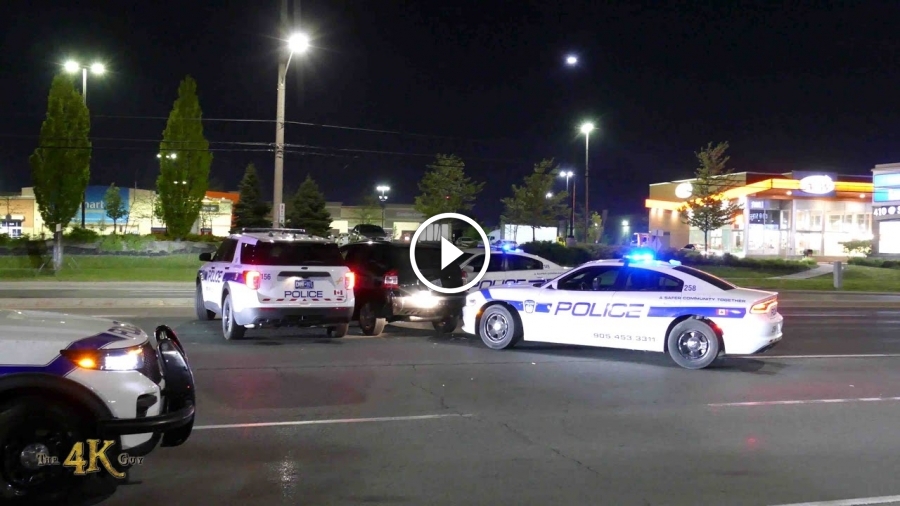Brampton: Police officers box suspect's car after driving on rims